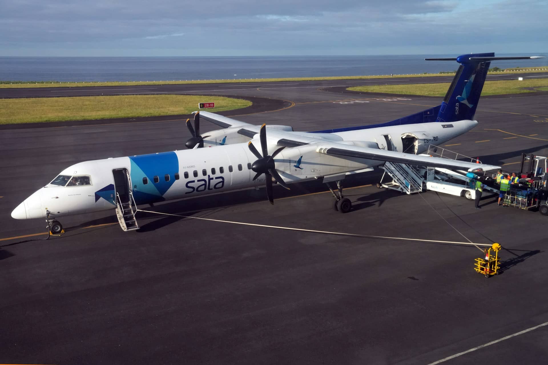 Azores Airlines Reviews: Unveiling the Traveler Experience - Year Round ...